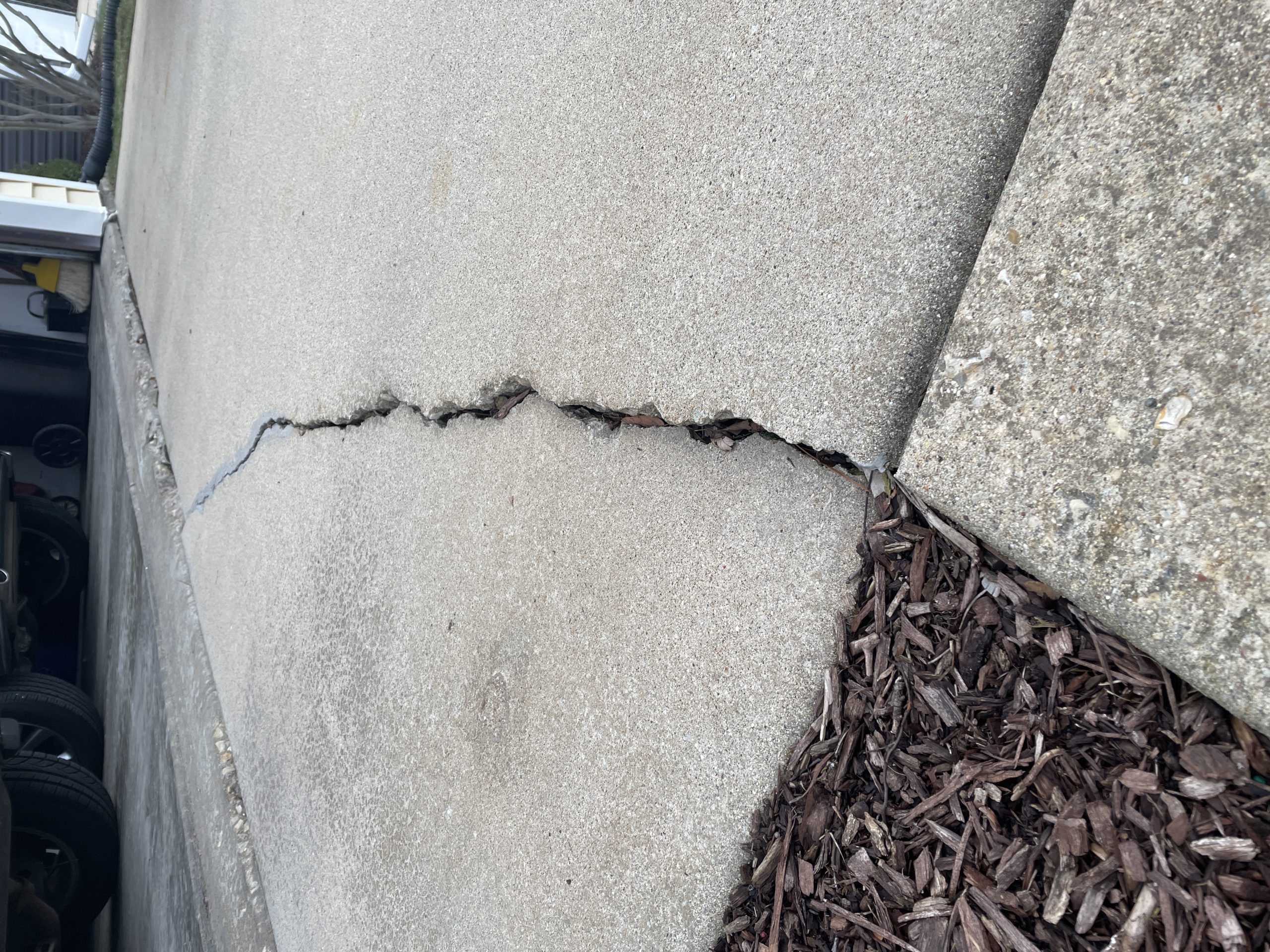 Why is My Concrete Slab Sinking & How Can I Fix It?